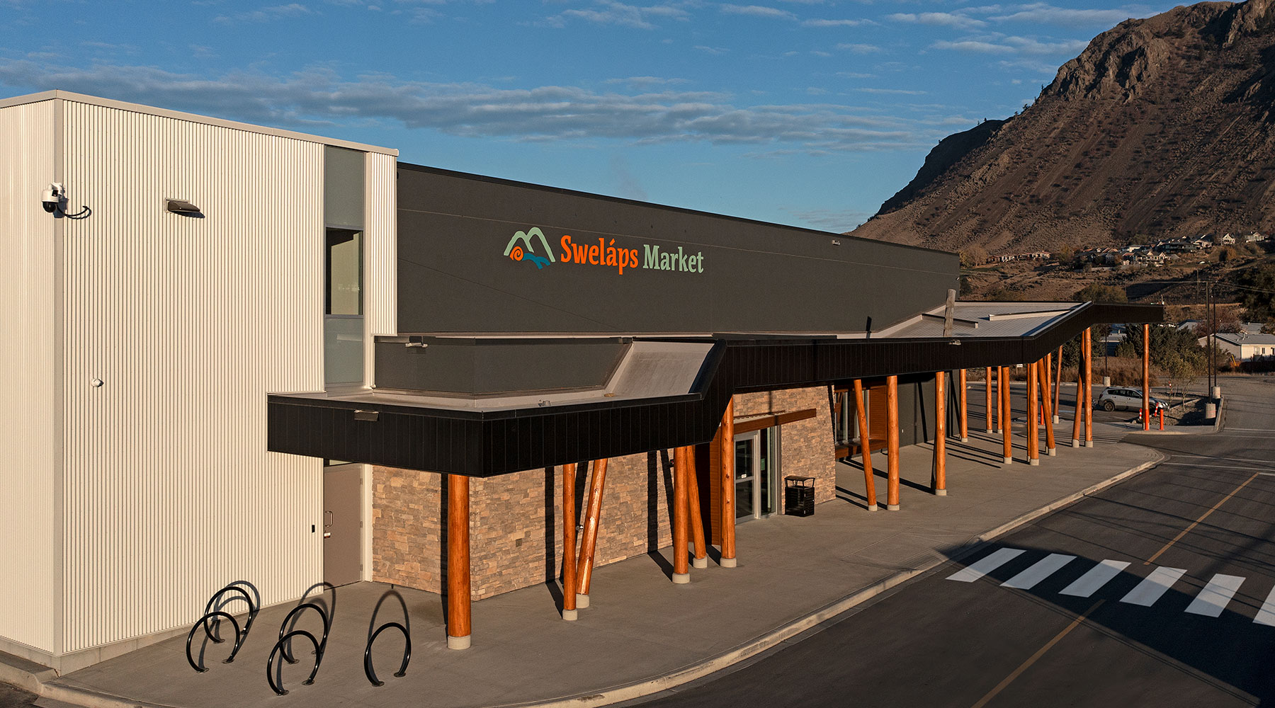 Sweláps Market Now Open - Chief Louis Crossing Commercial Complex ...